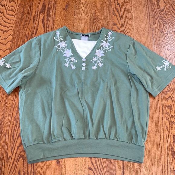 BonWorth | Tops | Xl Bonworth Green Top | Poshmark